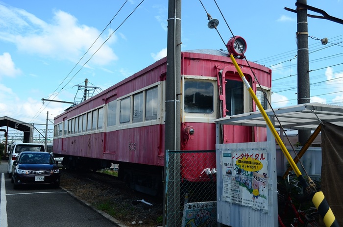 桃雪堂 水間観音駅の水間鉄道クハ553と7000系7003F